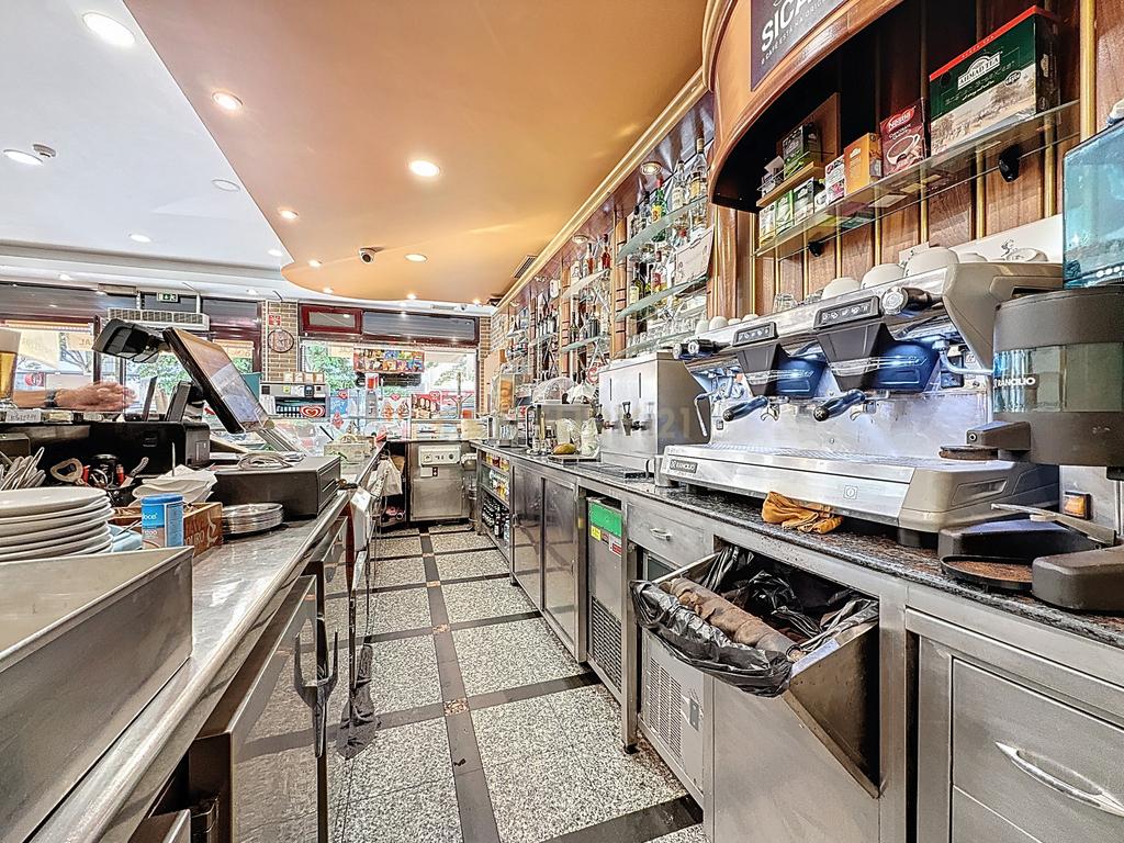 C0191-01580 | Pastelaria- Restaurante no Centro de Lisboa - Trespasse