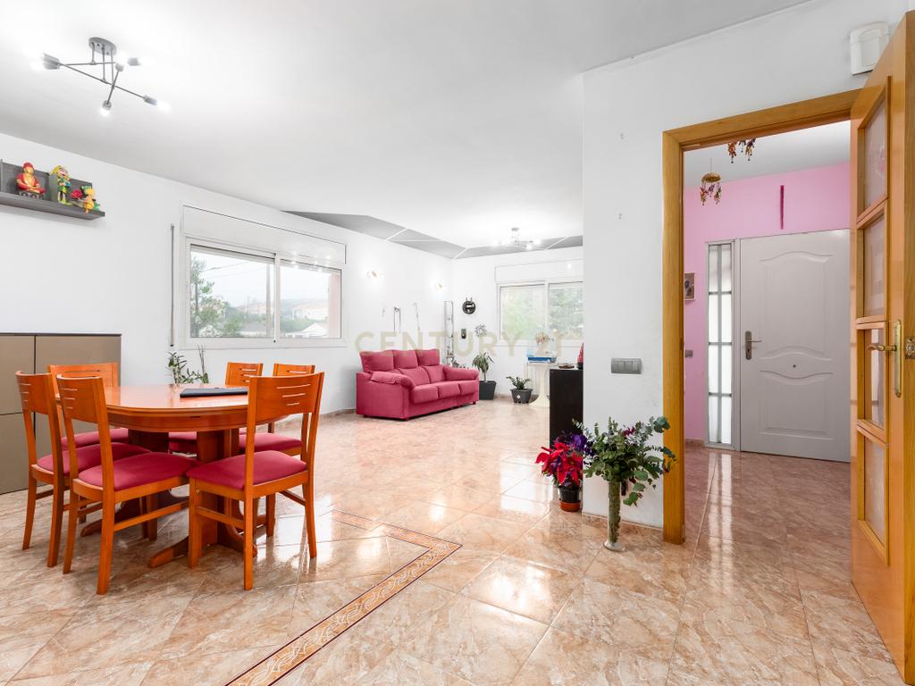 0043-01482 | Vivienda ideal para dos familias en urbanización de montaña