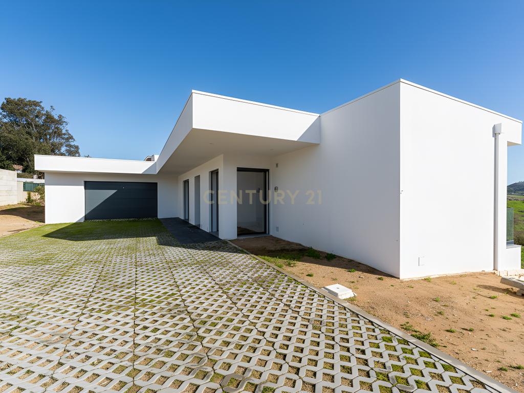 C0484-00453 | Moradia T4 de Arquitetura Moderna e Contemporânea ...