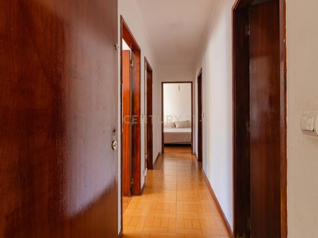 C0355-01732 | Apartamento T3 na Marinha Grande, Leiria