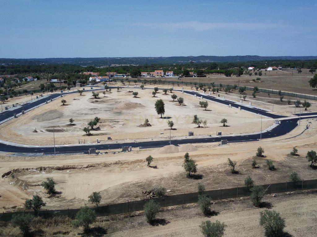 C0221-03832 | Lote de Terreno Urbano nº 6 – Barragem de Montargil ...